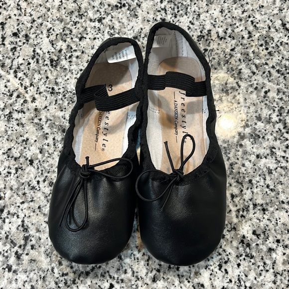 Danskin | Shoes | Danskin Ballet Slippers | Poshmark
